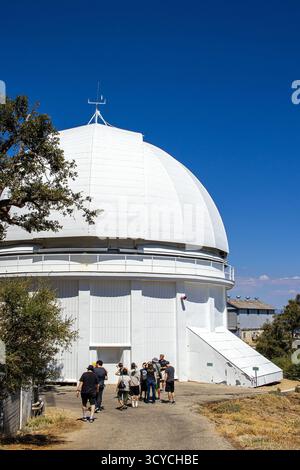 Visitors enter the dome of the historic 60-inch telescope at Mount ...