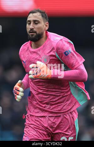Manchester City goalkeeper Gianluigi Donnarumma in the pregame warmup ...