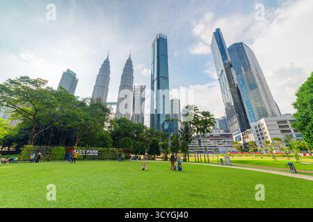 Awesome view of the KLCC Park and Petronas Twin Towers Stock Photo - Alamy
