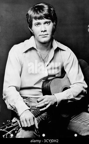 Press photo of the singer Oliver (William Oliver Swofford) to promote ...