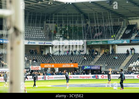 Almelo, Netherlands. 19th Oct, 2025. ALMELO, 19-10-2025, Stadium Asito ...