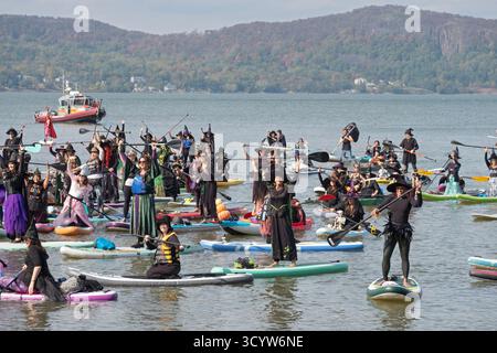Witches & warlocks participate in the 2025 SUP Witches of Sleepy Hollow ...