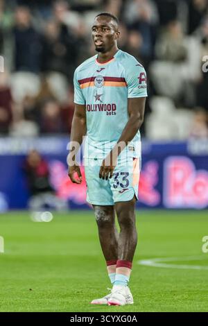 Michael Kayode of Brentford during the Premier League match Brentford ...