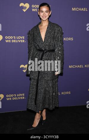 Beca Michie attends the God's Love We Deliver Golden Heart Awards at ...