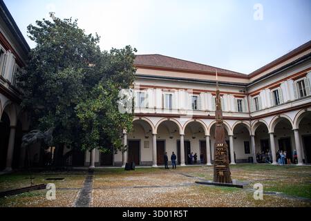 Milano, Italy. 21st Oct, 2025. Sottoscrizione del contratto d'appalto ...