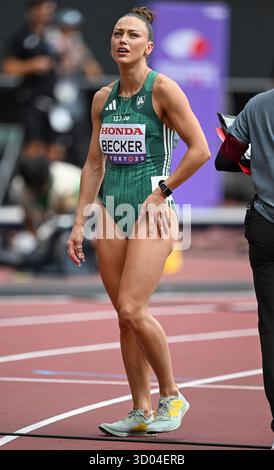 Sophie Becker of Ireland competing in the women’s 4x400m relay final at ...