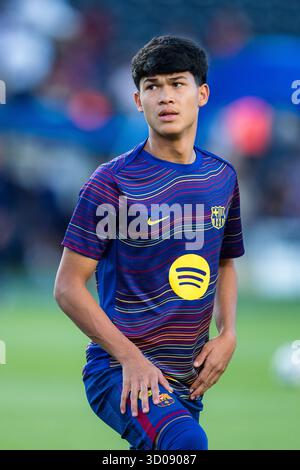 FC Barcelona player (27) Dro Fernandez and (5) Pau Cubarsi during ...