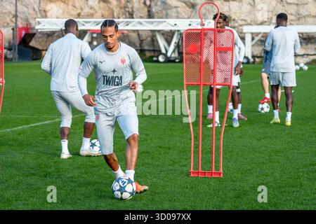 La Turbie, France. 21st Oct, 2025. AS Monaco football club coach ...