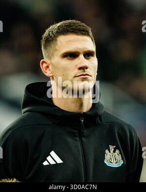 Sven Botman (Newcastle United) seen in action during the UEFA Champions ...