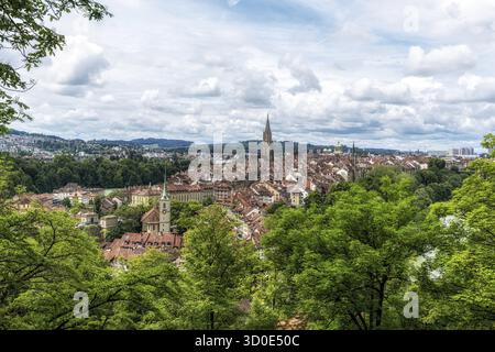 The panaromic view of Bern old city taken from top of Rosengarten Park ...
