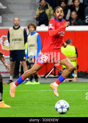 Bradley BARCOLA (PSG) Soccer Champions League, 3rd matchday, Bayer 04 ...