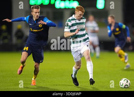 Shamrock Rovers' Rory Gaffney (left) and Shakhtar's Vinicius Tobias ...