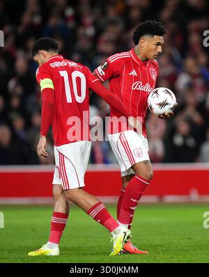 Nottingham Forest's Igor Jesus (right) celebrates scoring their side's ...