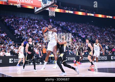 Justin Anderson of Dubai Basketball during the Turkish Airlines ...