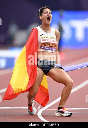 Maria Pérez of Spain celebrate’s after winning the women’s 35k walk ...
