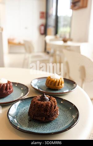 close up to mini cakes in a garden Stock Photo - Alamy