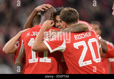 Right to left: Nicolas Jackson (FC Bayern Munich), Luis Diaz (FC Bayern ...