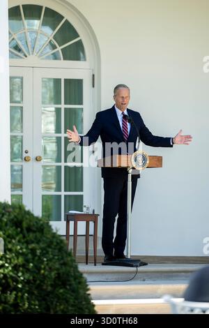 Senate Majority Leader John Thune (R-SD) speaking at press conference ...