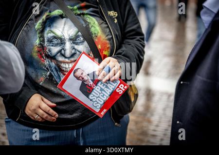 Socialist Party (SP) leader Jimmy Dijk and his wife Mechteld van Duin ...