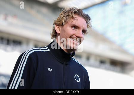 Nick Woltemade of Newcastle United arrives during the Premier League ...