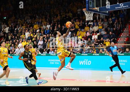 Marcus Graves (Phoenix Hagen, #0, Guard); Barmer2BasketballBundesliga ...