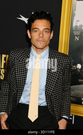 HOLLYWOOD, CALIFORNIA - OCTOBER 24: (L-R) Rami Malek and Russell Crowe ...