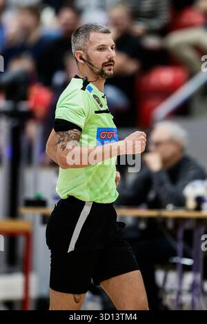 Brondby, Denmark. 25th Oct, 2025. Thomas Arnoldsen (7) of Aalborg ...