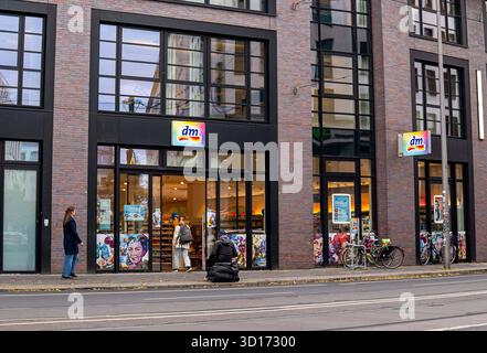 Berlin, Stadtbild, im Bild: eine Filiale von Ikea an der Landsberger ...