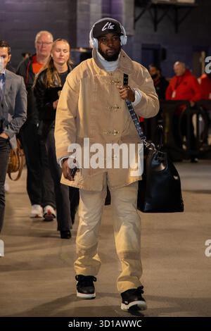 Cleveland Browns cornerback Denzel Ward (21) covers New England ...