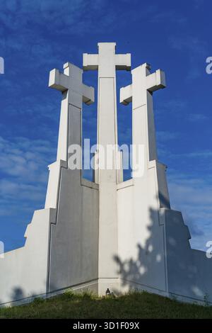 Three Crosses Monument with downtown Vilnius city skyline, cityscape of ...