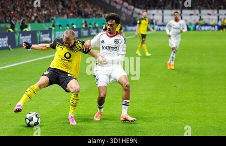 from left: Julian Ryerson, Nathaniel Brown (Frankfurt) Frankfurt ...