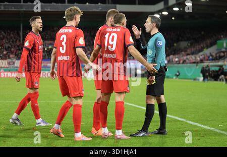 From left: referee Benjamin Brand, Jens Stage (Bremen) Bremen, January ...