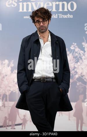 Actor David Verdaguer poses at the photocall of the film 'Siempre es ...