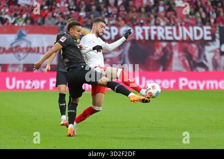 Romulo Cardoso da Cruz (40, RB Leipzig) against Jonathan Tah (4, FC ...