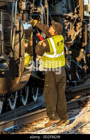 Steam locomotive excursion from Buffalo NY to Corning NY. Fort Wayne ...
