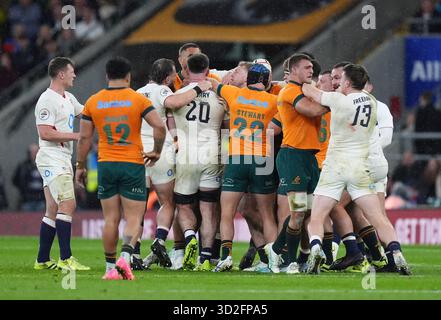 Australia players during the Quilter Nations Series match at the Aviva ...