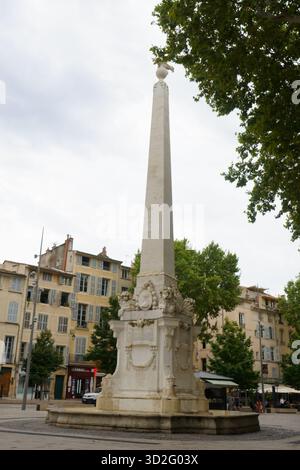 monument en france Stock Photo - Alamy