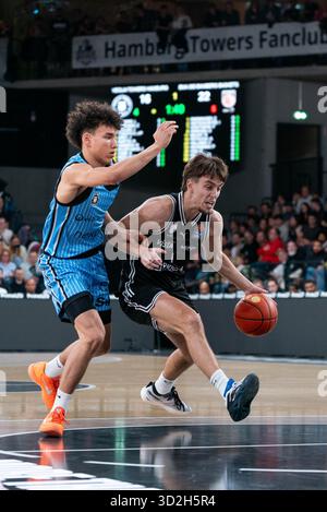 Bamberg, Deutschland 2. 01. 2026 Im Bild: Ein Pkw-Reifen fährt über ...