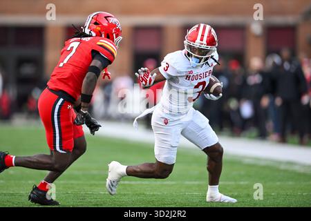 Indiana wide receiver Omar Cooper Jr. (3) makes a catch during the ...