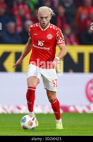 Benedict Hollerbach (Mainz) Mainz, November 6, 2025, Soccer, UEFA ...