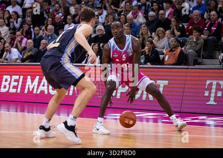 Tylan Birts (Telekom Baskets Bonn), Vet Concept Gladiators Trier vs ...
