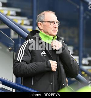 Celtic interim manager Martin O'Neill (left) and Kilmarnock manager ...