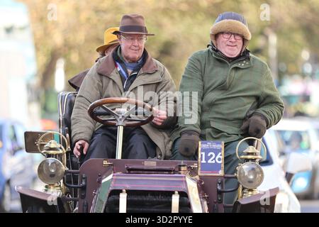 Cars in the Park motoring festival, Leamington Spa, UK Stock Photo - Alamy