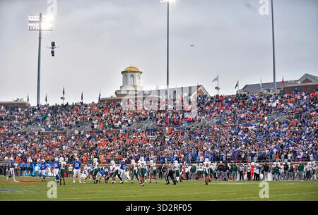 DALLAS, TX - November 01: Miami Hurricanes tight end Alex Bauman (#87 ...