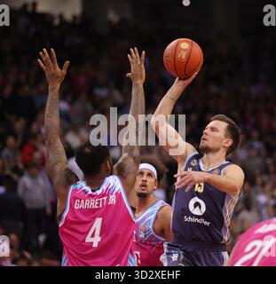 Jeff Garrett (Bonn), Telekom Baskets Bonn vs Bamberg Baskets ...