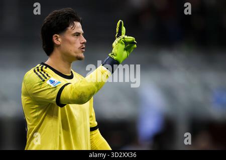 Roma Mile Svilar during the Serie A soccer match between Cremonese and ...