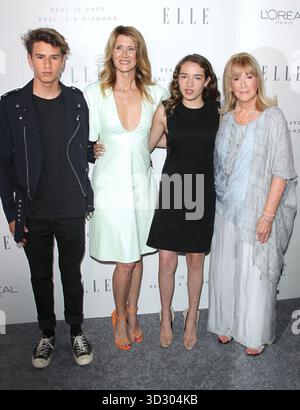 November 16, 2025: Los Angeles Chargers cornerback Eric Rogers (39) is ...