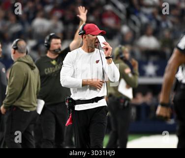 Arizona Cardinals head coach Jonathan Gannon watches the action on the ...