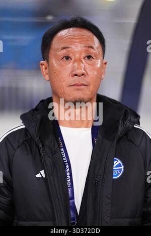 Go Kuroda (Zelvia), NOVEMBER 9, 2025 - Football / Soccer : 2025 J1 ...