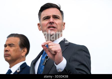 Oregon Attorney General Dan Rayfield is seen in taxicab in Washington ...